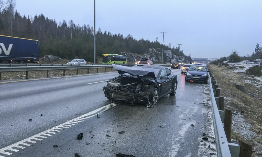 Speilglatte veier - totalt 15 trafikkulykker på E6 hittil - Dagbladet